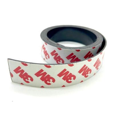 China Strong 3M Adhesive Backing Multi-poles Magnetism Direction Rubber Magnet Tape Grade for sale