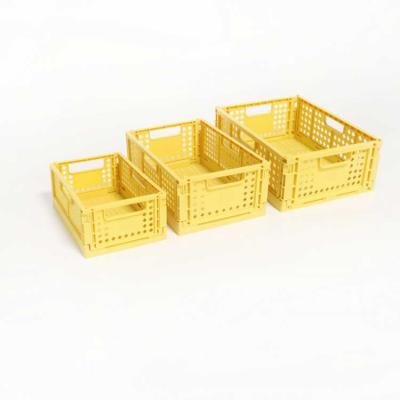 China Multifunctional Reusable Folding Plastic Baskets For Fruits Stackable Rectangle for sale