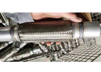 China Car 2 X 6 X 10 Inch Stainless Steel Exhaust Flex Pipe Double Wire Braid for sale