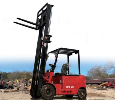 China 2.5 Ton Electric Forklift 48V Battery 5m Lifting Height 2.5m Turning Radius for sale