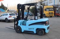 China Solid Rubber Tire Electric Battery Forklifts with 5000 lb Load Capacity and Onboard Charger for sale