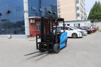 China Solid Rubber Tire Electric Battery Forklifts with 5000 lb Load Capacity and Onboard Charger for sale