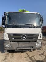 China Fully Hydraulic Reversing 300kw Concrete Pump Truck With Smarter Electrical Control System for sale