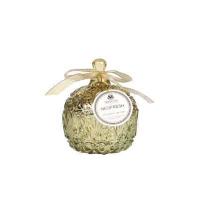 China Electroplated Heat Resistant Glass Scented Candle Holder with Lid 700g Custom Design for sale