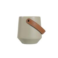 China 440g Ceramic Jar Soy Wax Scented Candle 55H Burning Time Luxury Leather Collection for sale