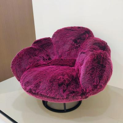 China Custom Single Bear Paw Velvet Lounge Chair with Metal Frame Modern Design for Bedroom Apartment Hotel for sale