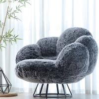 China Custom Single Bear Paw Velvet Lounge Chair with Metal Frame Modern Design for Bedroom Apartment Hotel for sale