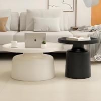 China Nordic Minimalist Round Metal Coffee Table 60cm Portable Sofa Side Table for Small Spaces for sale