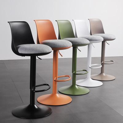 China Modern Outdoor Bar Stool Adjustable Height Rotatable Swivel Metal Cushion for Dining and Living Room Hotel Restaurant for sale