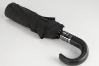 China Automatic 3 Folding Umbrella with J Handle UV Coating 8mm Shaft for sale
