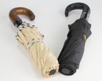 China Automatic 3 Folding Umbrella with J Handle UV Coating 8mm Shaft for sale
