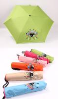 China Color Changing 3 Fold Umbrella With 8mm Metal Shaft for sale