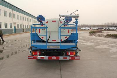 China Water Tanker Truck Total Weight (Kg) 6495 Effective Volume Of Tank 2.78m³,4x2 drive for sale