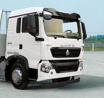 China Axle load 6000/10000 Oil Tanker Truck 13 Cubic Meters , Chemical Tanker Truck for sale
