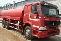 China Sinotruk ISO CCC Liquid Tanker Truck , Water Truck Tanks Green Water Carrying 15 - 25CBM for sale