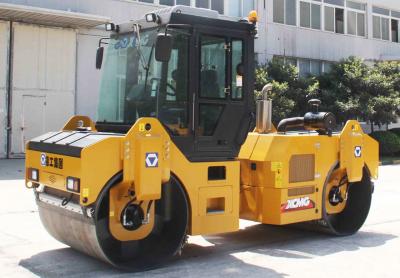 China XCMG XMR Serial Road Roller Small Size , Operating Weight 8500kgs , Model XD82 for sale