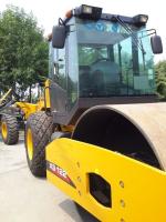 China XCMG 12 ton vibratory manual road roller XS123 With weichai engine and ZF gearbox for sale