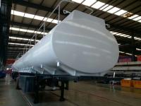China 30 Cubic Meters Water Tank Trailer Truck for Unloading , Manual Transmission for sale