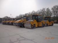 China XS223JE Road Maintenance Machinery / Road Compactor Single Drum Vibratory Roller for sale