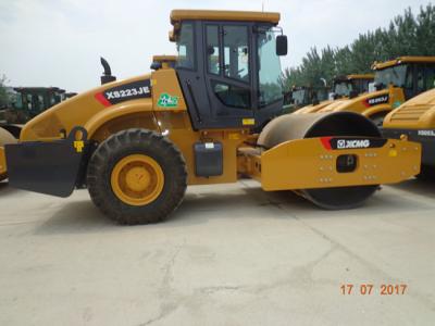 China XS223JE Road Maintenance Machinery / Road Compactor Single Drum Vibratory Roller for sale
