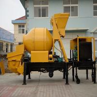 China Self Loading 2.6 CBM Concrete Mixing Equipment Articulated Structure for sale