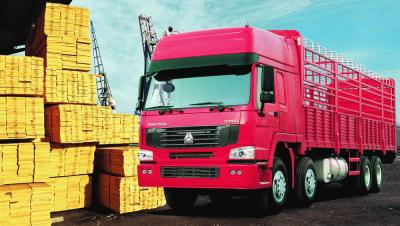 China SINOTRUKHeavy Cargo Trucks HOWO 8X4 CARGO TRUCK 30ton - 52 ton Euro II /III for sale