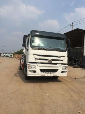 China Sinotruck Howo Water / Oil Spray Tanker Truck One Bunk With Air Conditioner for sale