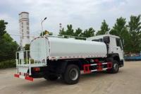 China Sinotruk CLW Sprayer Water Truck / Liquid Tanker Truck 20m3 EURO II HW76 With Air Conditioner for sale