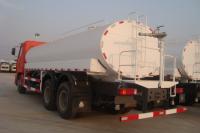 China Sinotruk CLW Sprayer Water Truck / Liquid Tanker Truck 20m3 EURO II HW76 With Air Conditioner for sale