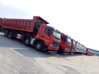 China Ventral Lifting Sinotruk 8x4 Heavy Duty Dump Truck 300L With Locking Fuel Cap for sale