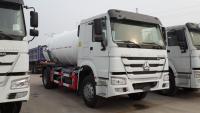 China Jetting And Vacuum Sewage Suction Tanker Truck , Sewage Sucking Truck Combined for sale