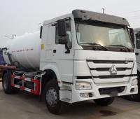 China Jetting And Vacuum Sewage Suction Tanker Truck , Sewage Sucking Truck Combined for sale
