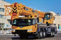 China Intelligent Telescopic Boom Crane With Low Speed And Large Torque Power System for sale