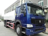China SINOTRUK HOWO Street Cleanout Sprinkler 20m3 Drum Style Front Axle for sale