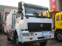 China New Sinotruk 266HP Garbage Compactor Truck Euro II 10 tires with Hydraulic Arm Hook Lift for sale