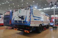 China Euro III Engine95HP/PS Trash Garbage Compactor Truck , Sinotruk 4m3 Road Sweeper Truck for sale