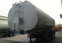 China 28 Ton Oil Tank Small Semi Trailer Trucks With 3 Apartments And Pipe for sale