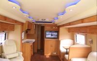 China Recreational Caravan Camper RV Touring Car High End Luxury Cars 10.5m Length for sale