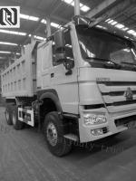 China Middle Lifting Heavy Duty Dump Truck , Sinotruck Howo 6x4 10 Wheeler Truck for sale