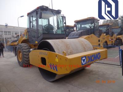 China 20t Single Drum Vibratory Road Roller For Road Building And Repaired XSJ-Series XS202J for sale