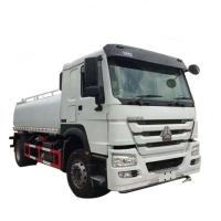 China Sinotruk Brand 4x2 Liquid Tanker Truck Diesel Fuel Engine Manual Transmission for sale