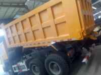 China Ventral Lifting Commercial Sinotruk Howo Dump Truck 40 Ton 5400 * 2300 * 1500mm bucket Body for sale