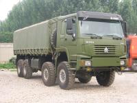 China SINOTRUK  Cargo Truck 6 X 4 371 hp 40T EUROII/III LHD OR RHD with one bed in cabin and Air condition for sale