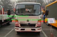China 140hp 160hp 4 X 2 Light Duty Commercial Trucks , Four Cylinder Transport Truck for sale