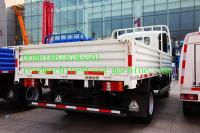 China 140hp 160hp 4 X 2 Light Duty Commercial Trucks , Four Cylinder Transport Truck for sale