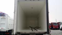China Euro 2 Heavy Cargo Trucks , 5 Ton Refrigerated Truck For Frozen Foods Transporting for sale