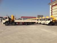 China Sinotruk Howo Xcmg 12 Tons Lorry Mounted Crane 6x4 Straight Arm 17m With Warranty for sale