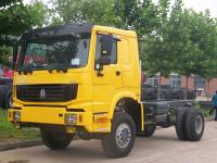 China HOWO 4x4 Manual Prime Mover Truck All Wheel Drive With 7100kg Payload , Off Road Model for sale
