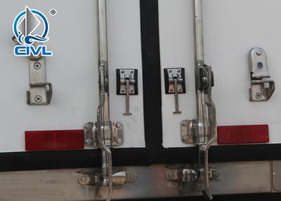China 4x2 Euro 2 Howo 7000kg Refrigerated Truck Light Cooler Tank Truck With Yunnei Engine And Triangle Tire for sale