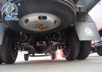 China Light Cargo Trucks 102HP Light Commercial Trucks Dimension (Mm) 5995x2000x2450 white color for sale